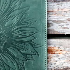 Personalized Green Wallet Women, Leather Womens Wallet, Sunflower Gifts ...