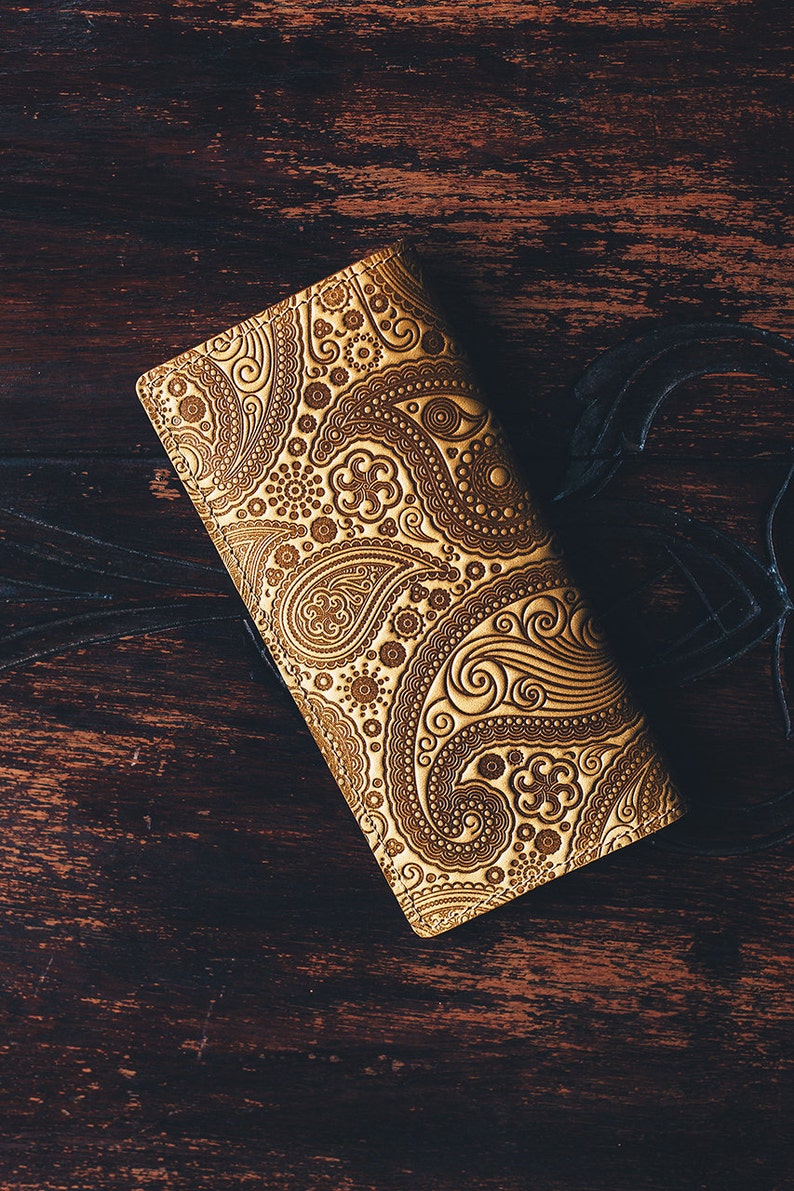 Personalized Unique Leather Wallet With Paisley Pattern Emboss - Etsy