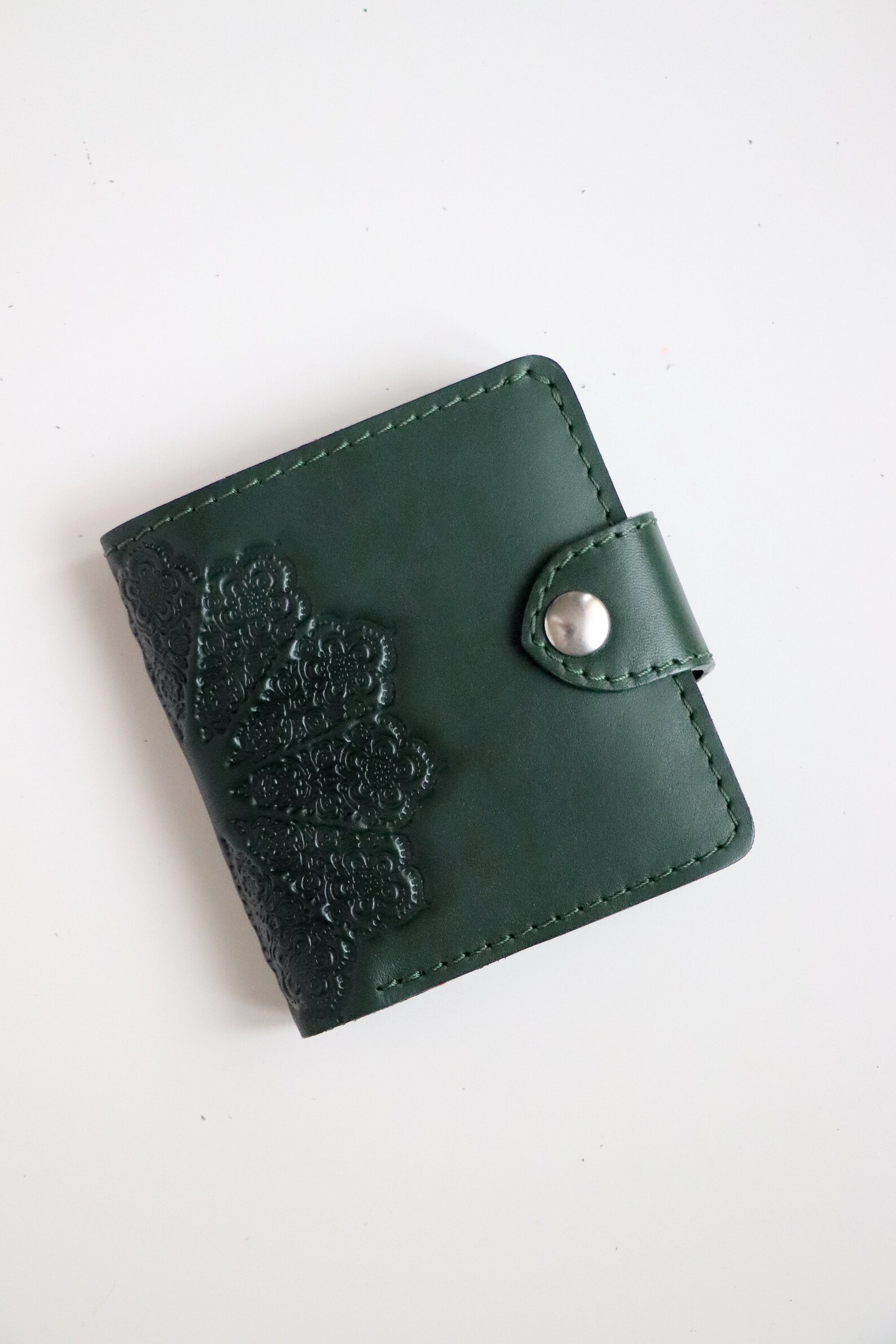 Personalized Unique Leather Green Sun Embossed Pattern Wallet Sunshine ...