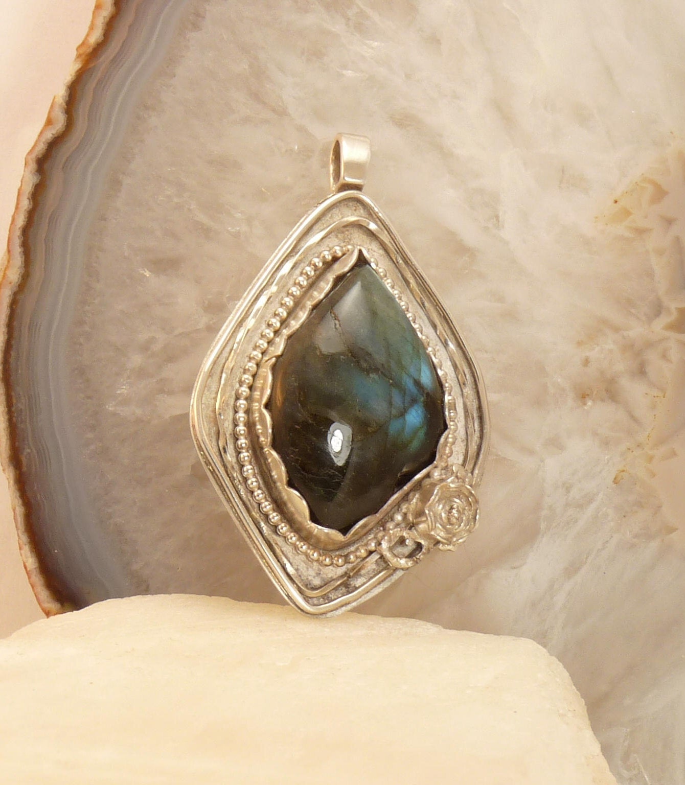 Labradorite and sterling silver pendant Labradorite Pendant | Etsy