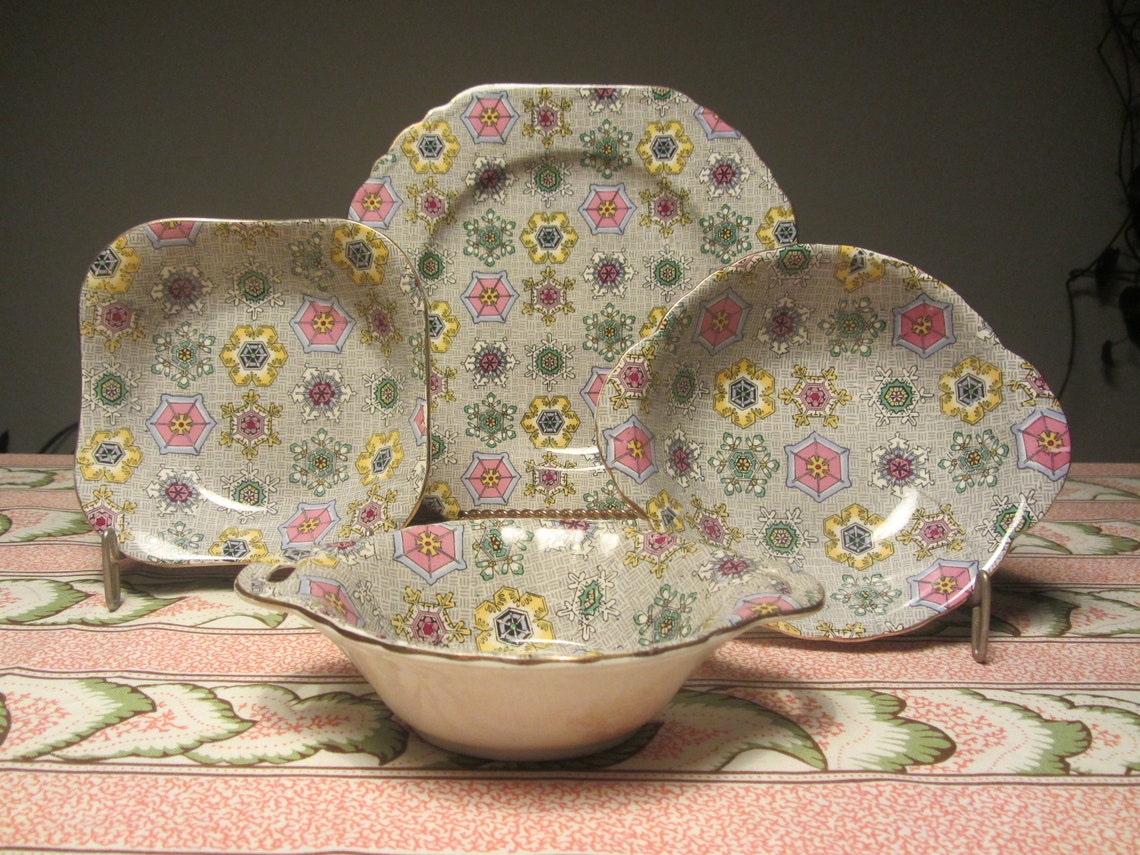 LORD NELSON WARE by Elijah Cotton - Chintzware Pottery Handled Bowl ...