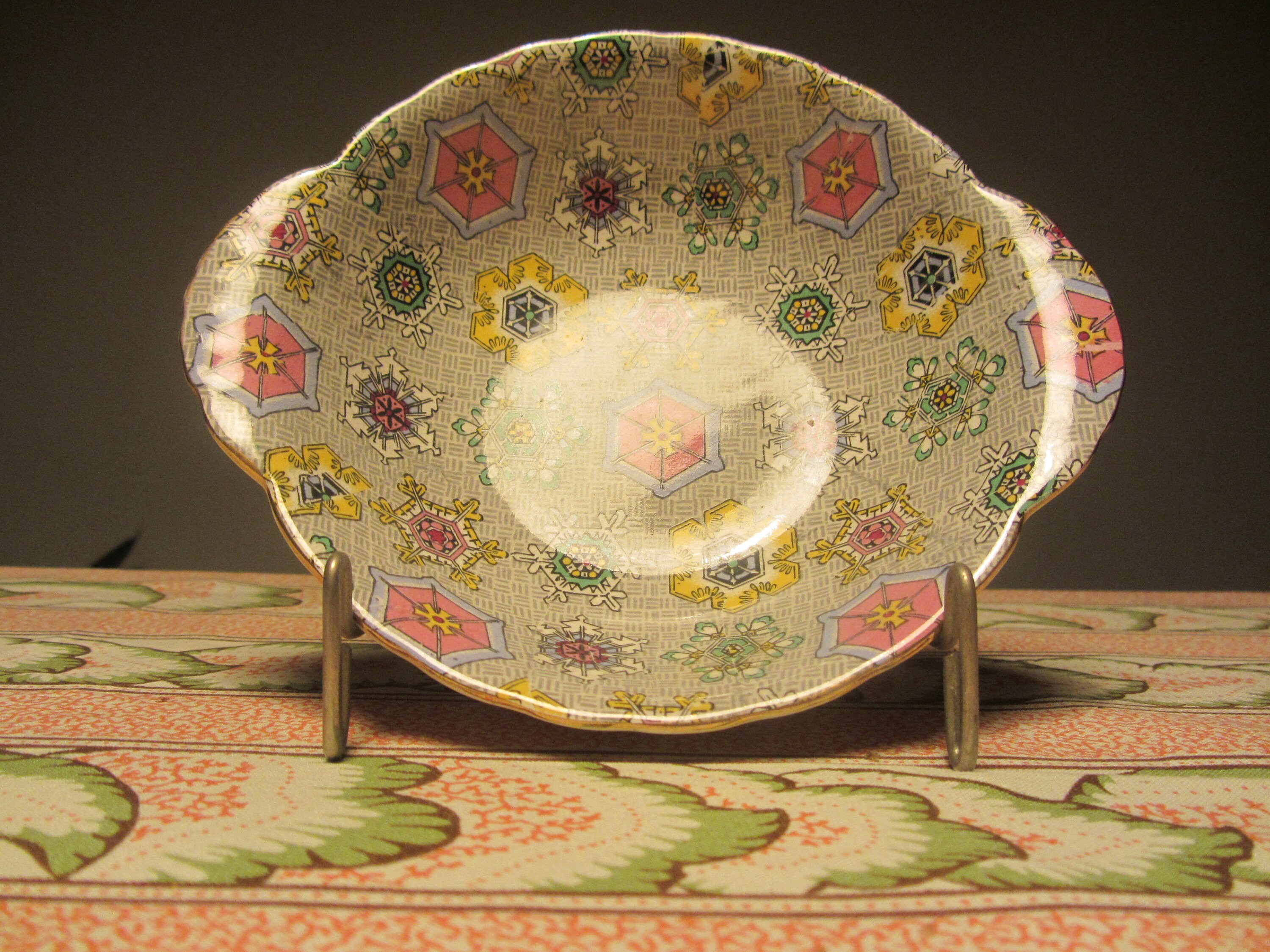 LORD NELSON WARE by Elijah Cotton - Chintzware Pottery Handled Bowl ...