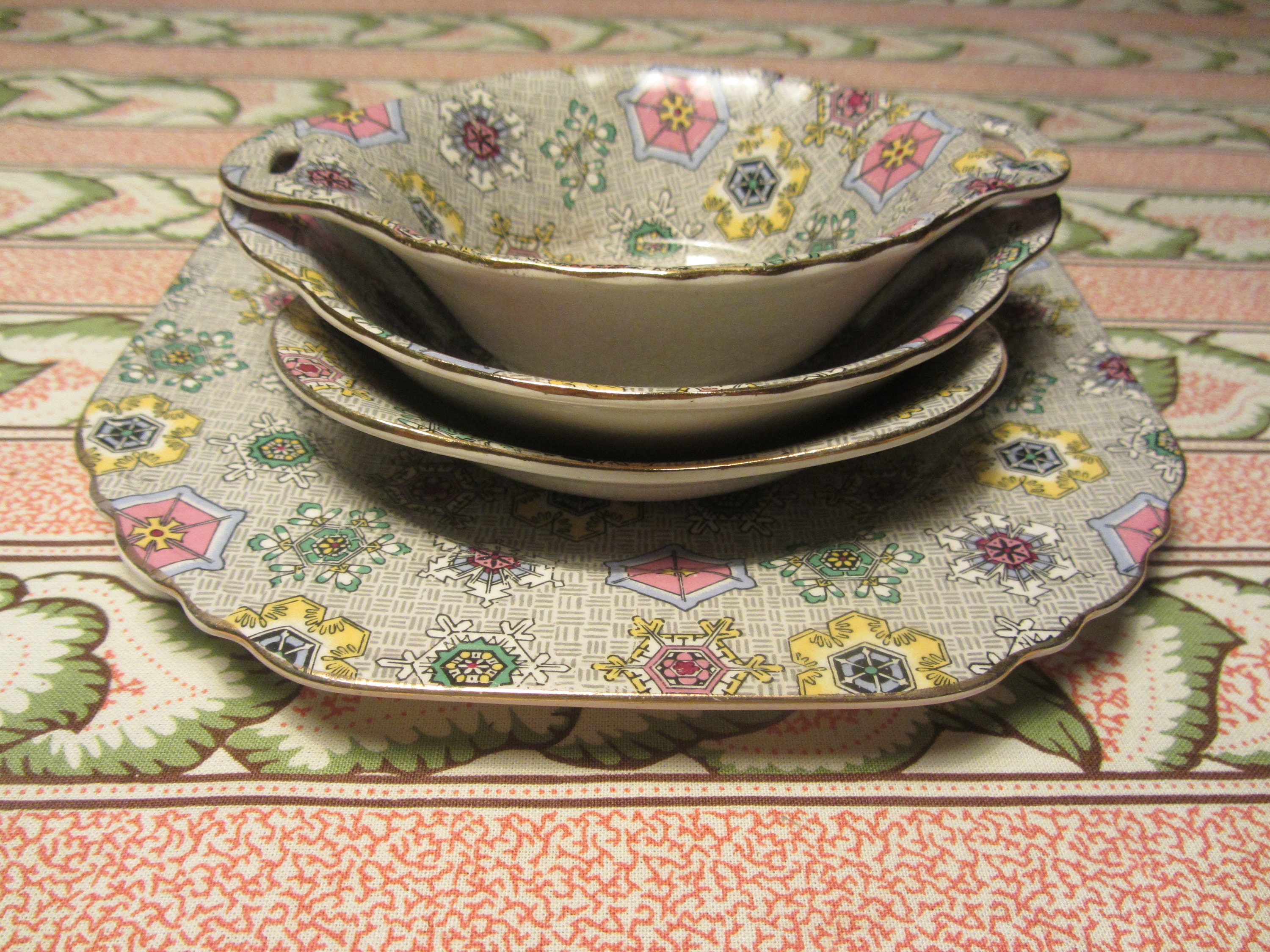 LORD NELSON WARE by Elijah Cotton - Chintzware Pottery Handled Bowl ...