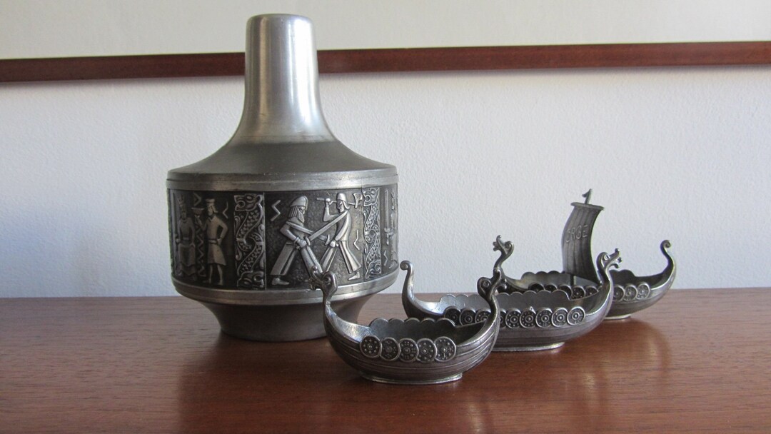ASTRI HOLTHE - Norsk - Vintage Pewter Vase - Decorated With Medieval ...