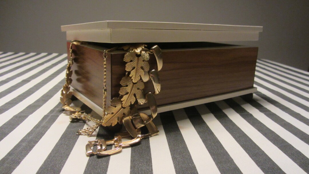 Mid Century Modern Rectangular Lidded Storage/trinket Box Lined With ...