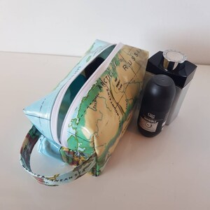 Atlas / World Map (oilcloth) Waterproof Box Bag / Shower Bag / Tool Bag ...