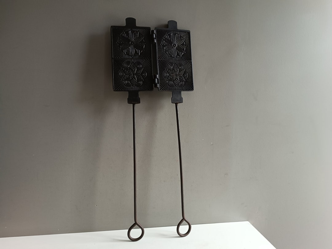 French Vintage Cast Iron Waffle Maker Wafer Waffles Stars - Etsy