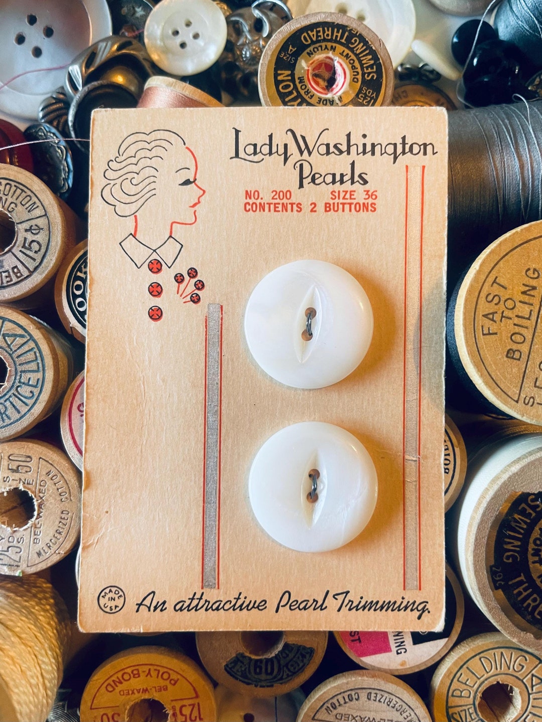 Vintage Lady Washington Pearls Buttons on Card Old Buttons Great ...