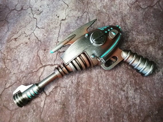 Fallout 3 Firelance Alien Blaster