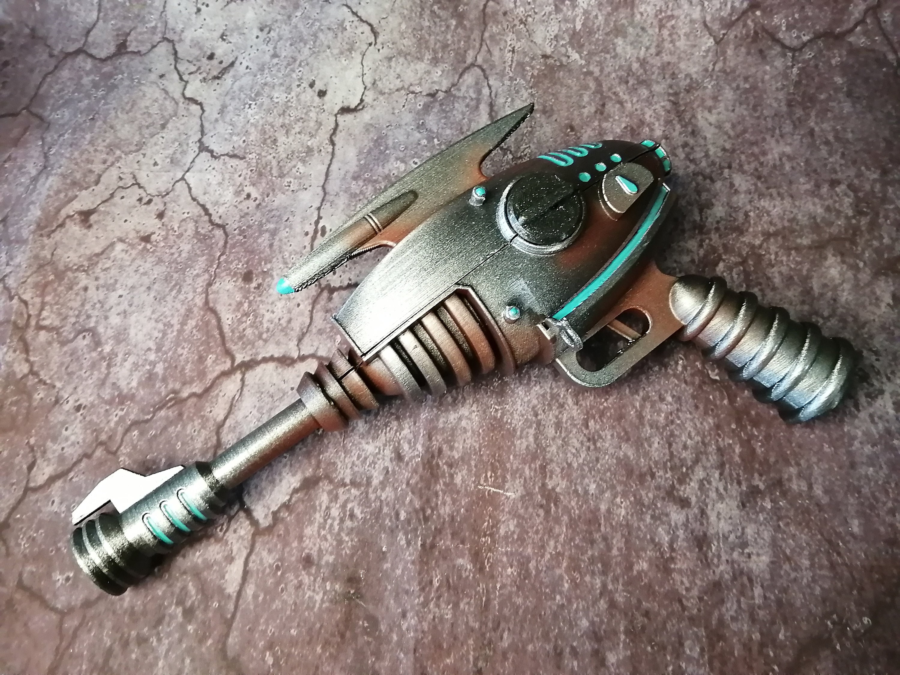 Alien Blaster Fallout Blaster Replica Firelance Blaster - Etsy Canada