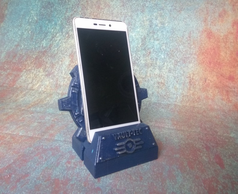 Fallout Phone Stand / Mobile Charging Station / Fallout Iphone - Etsy