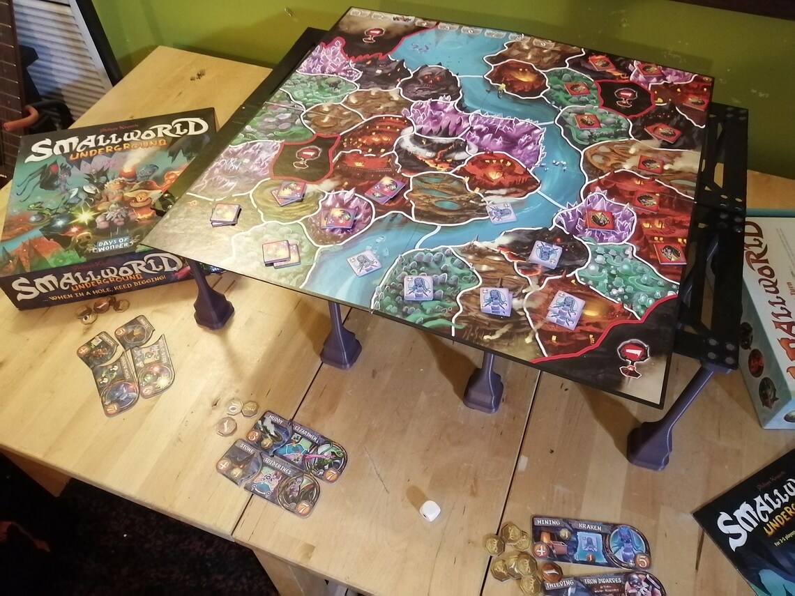 The Elevatron - an Elevated Platform for Board Games and D&D Sessions ...