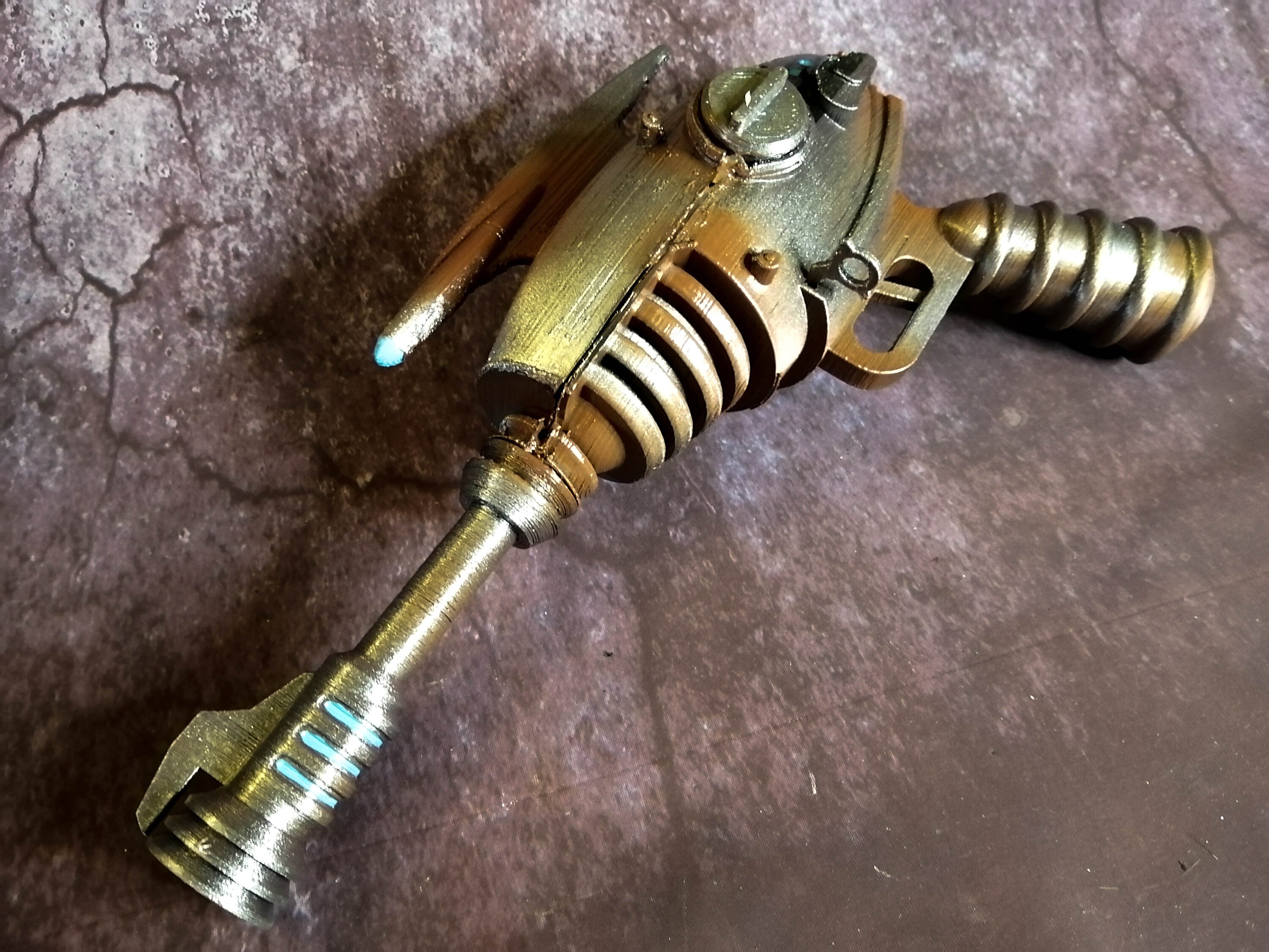 Alien Blaster Fallout Blaster Replica Firelance Blaster | Etsy