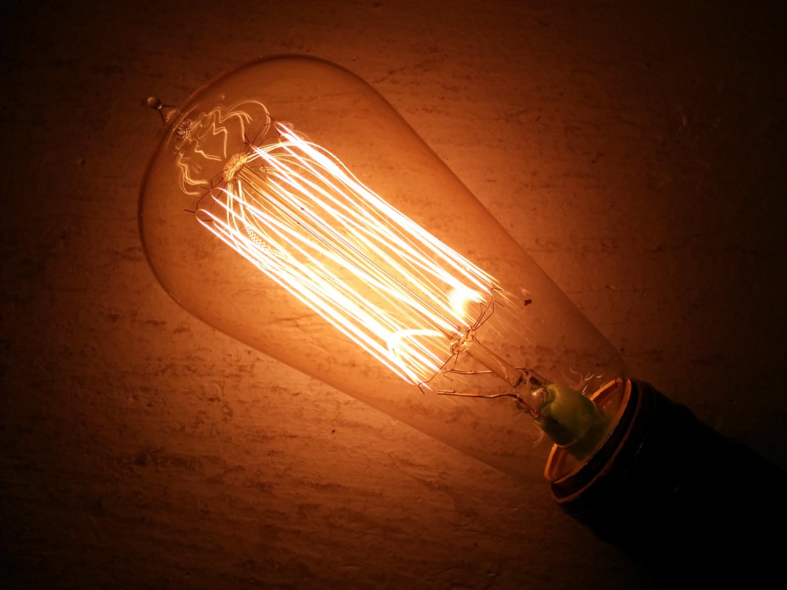 Simple Vintage Lighting ST58 Edison Style Light Bulb, E26 Base, 40W ...