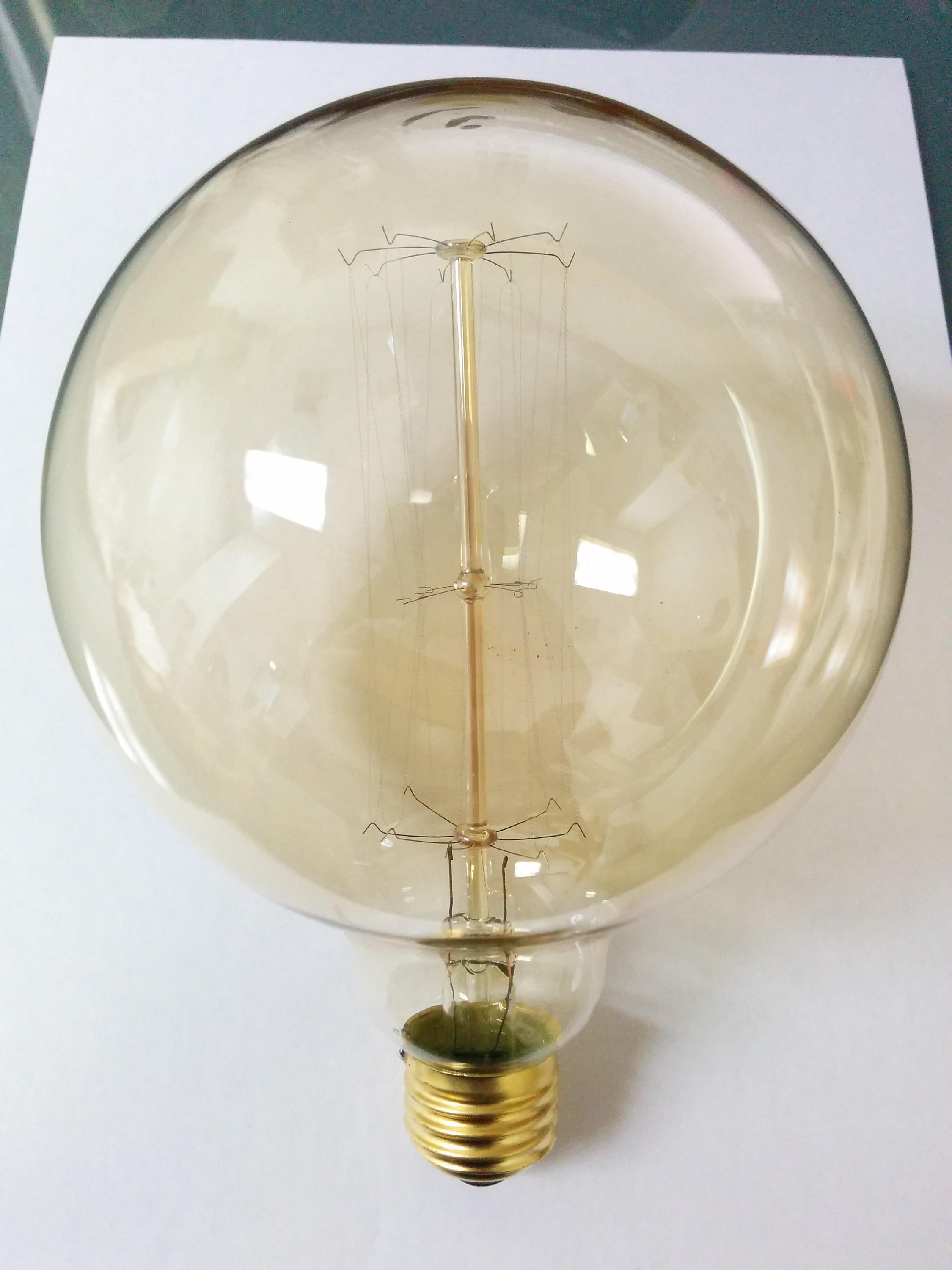 Simple Vintage G125 Edison Light Bulb, E26 Base, 40W or 60W 120V ...