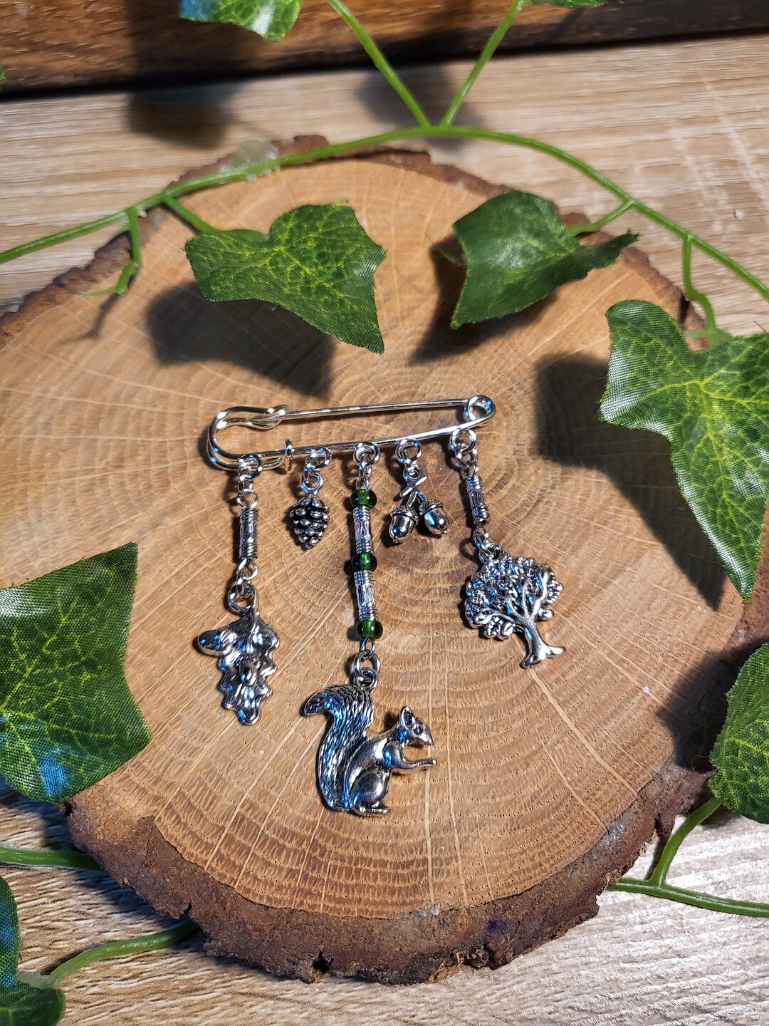 Ratatoskr Prayer Kilt Pin, Charm/amulet/talisman, Cloak Pin, Norse ...