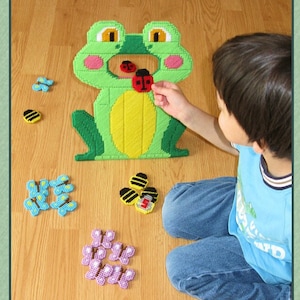 Plastic Canvas Pattern Download - Feed the Frog Game - Toss and Score ...