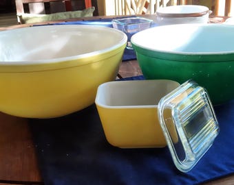 Vintage Mid Century Pyrex Primary Color Mixing Bowls by Corning 1940s ...
