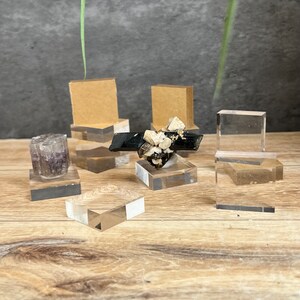 Clear Acrylic Square Display Stand for Crystal and Mineral Specimens ...