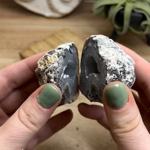 Trancas Geode Cut Base Pair From Chihuahua, Mexico | 2 Pcs | UV ...