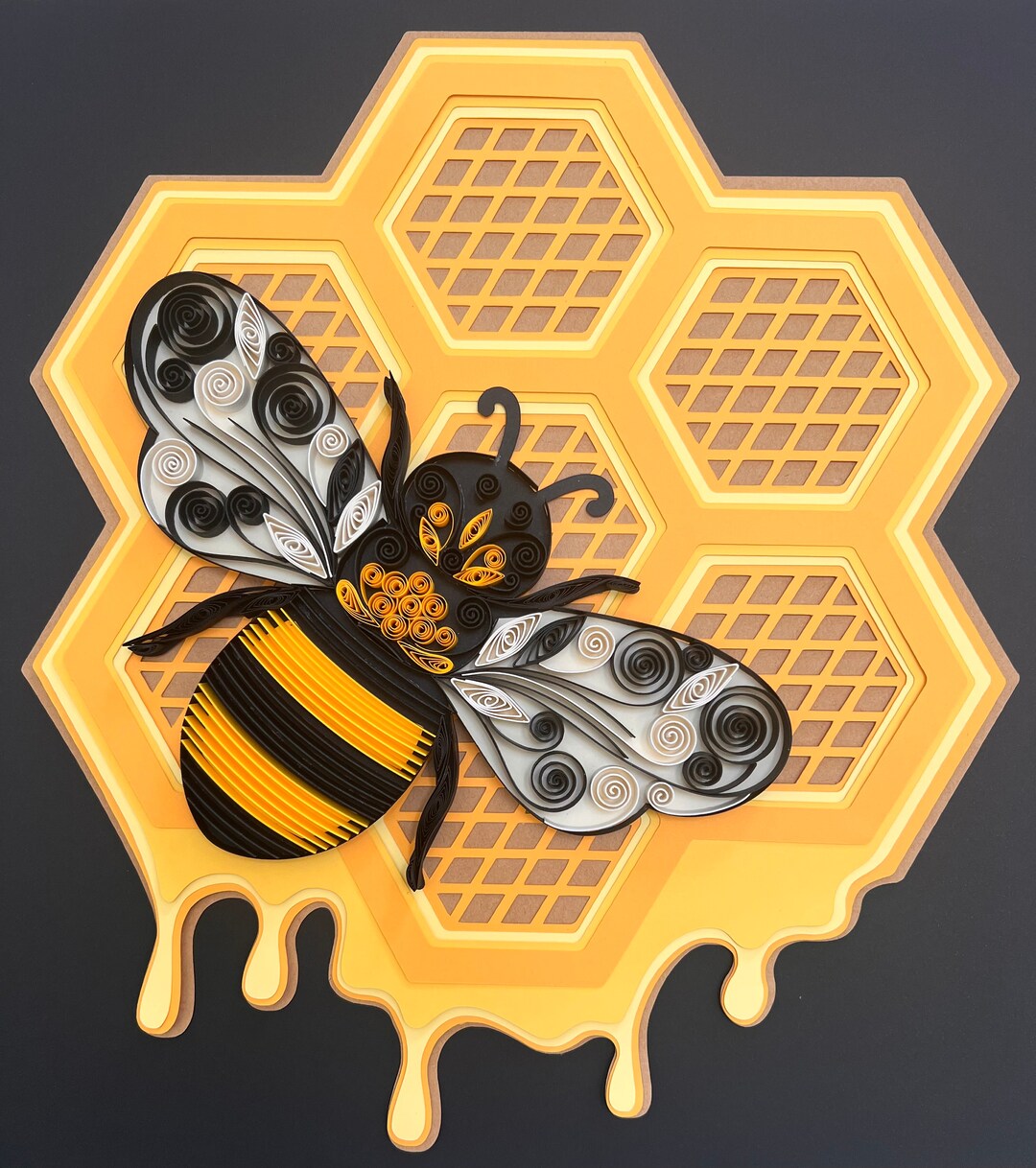 Bumble Bee Paper Quilling Art Work Honey Comb 1st Anniversary Art Work ...