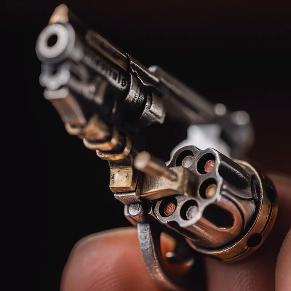 Revolver Dice Set - Etsy