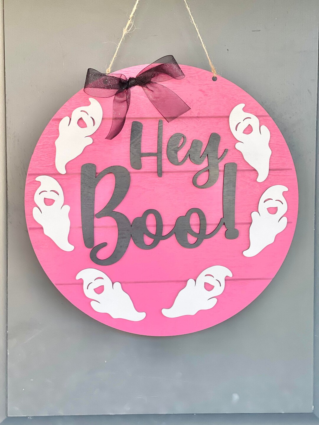 Hey Boo! Pink Halloween Door Hanger - Outdoor Halloween Decor ...