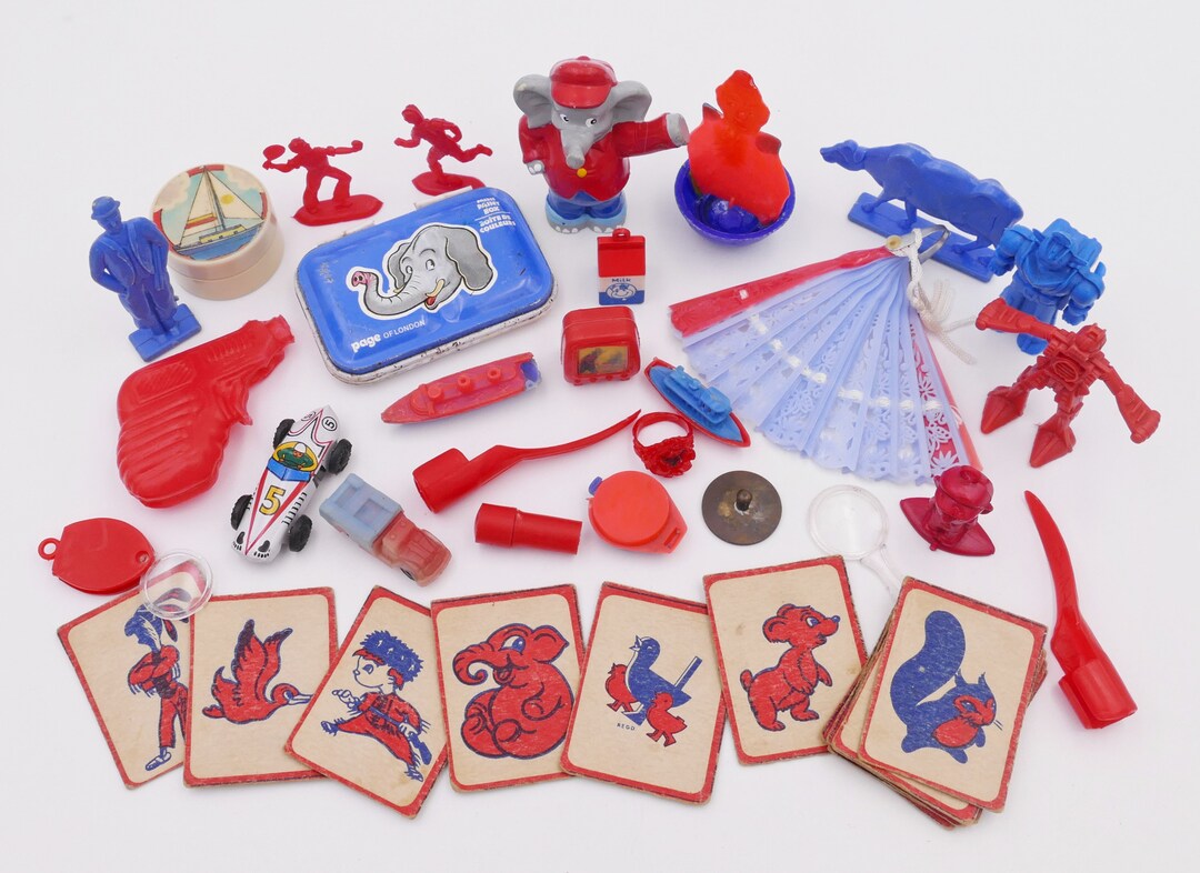 Lot of 28 Cracker Jack Novelty Toys Lucky Packet Gumball Machine Cereal ...