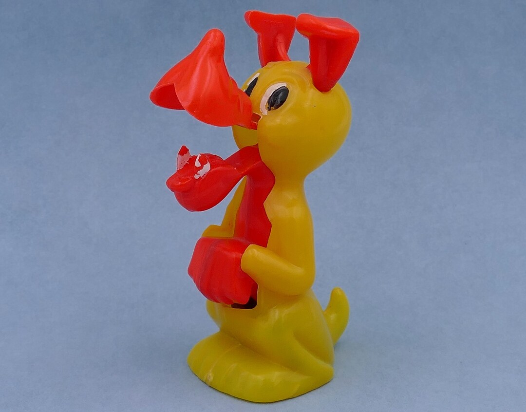 Vintage 1960's Plastic Begging Dog Push Toy Novelty Toy Dime Store Toy ...