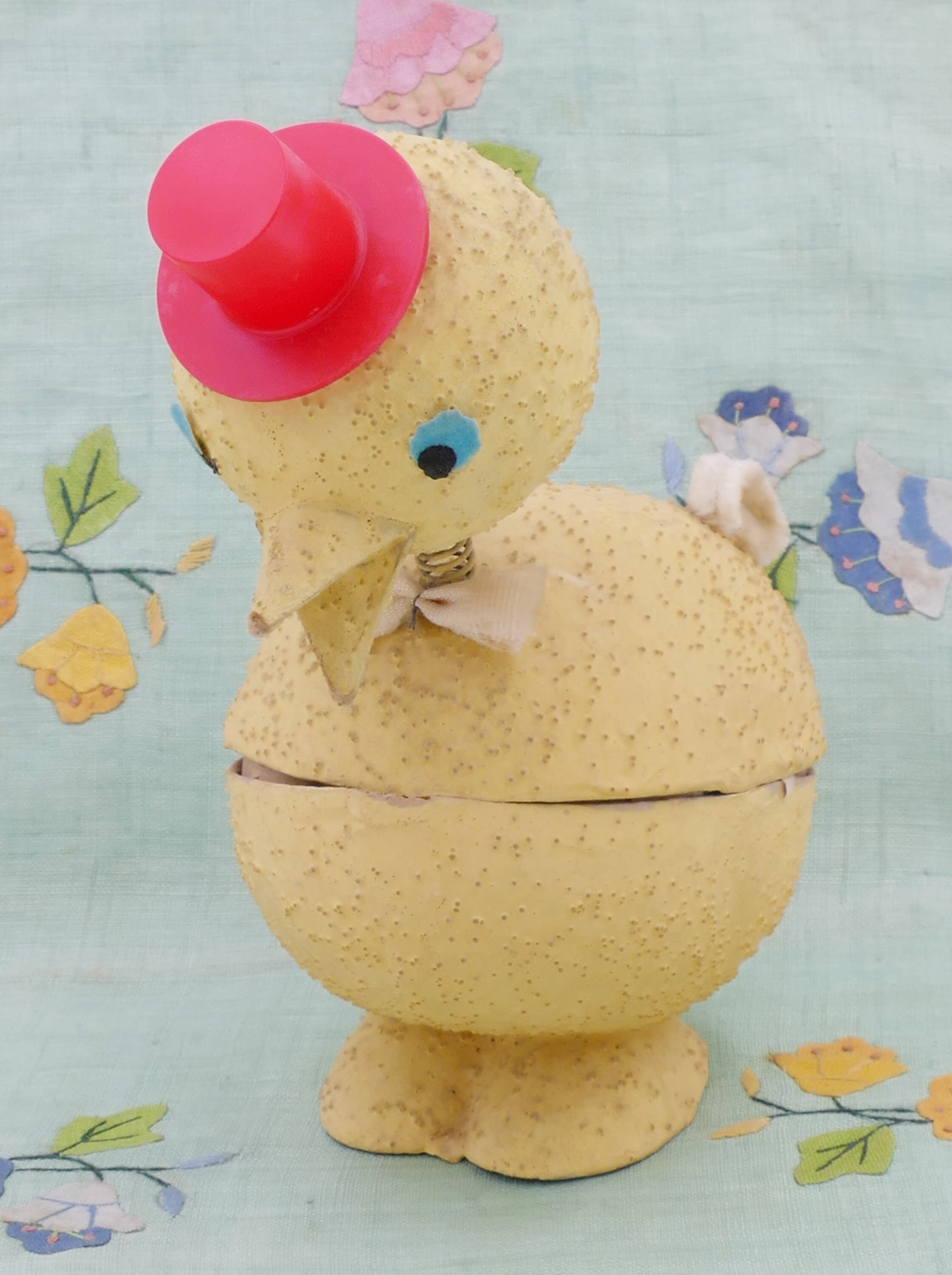 Mid-century 1940's Easter Bobblehead Nodder Top Hat Chick Candy ...