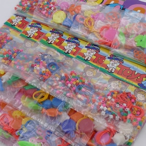 Vintage 1960's Plastic Charms 24 Original Packets Shop Display Wing ...