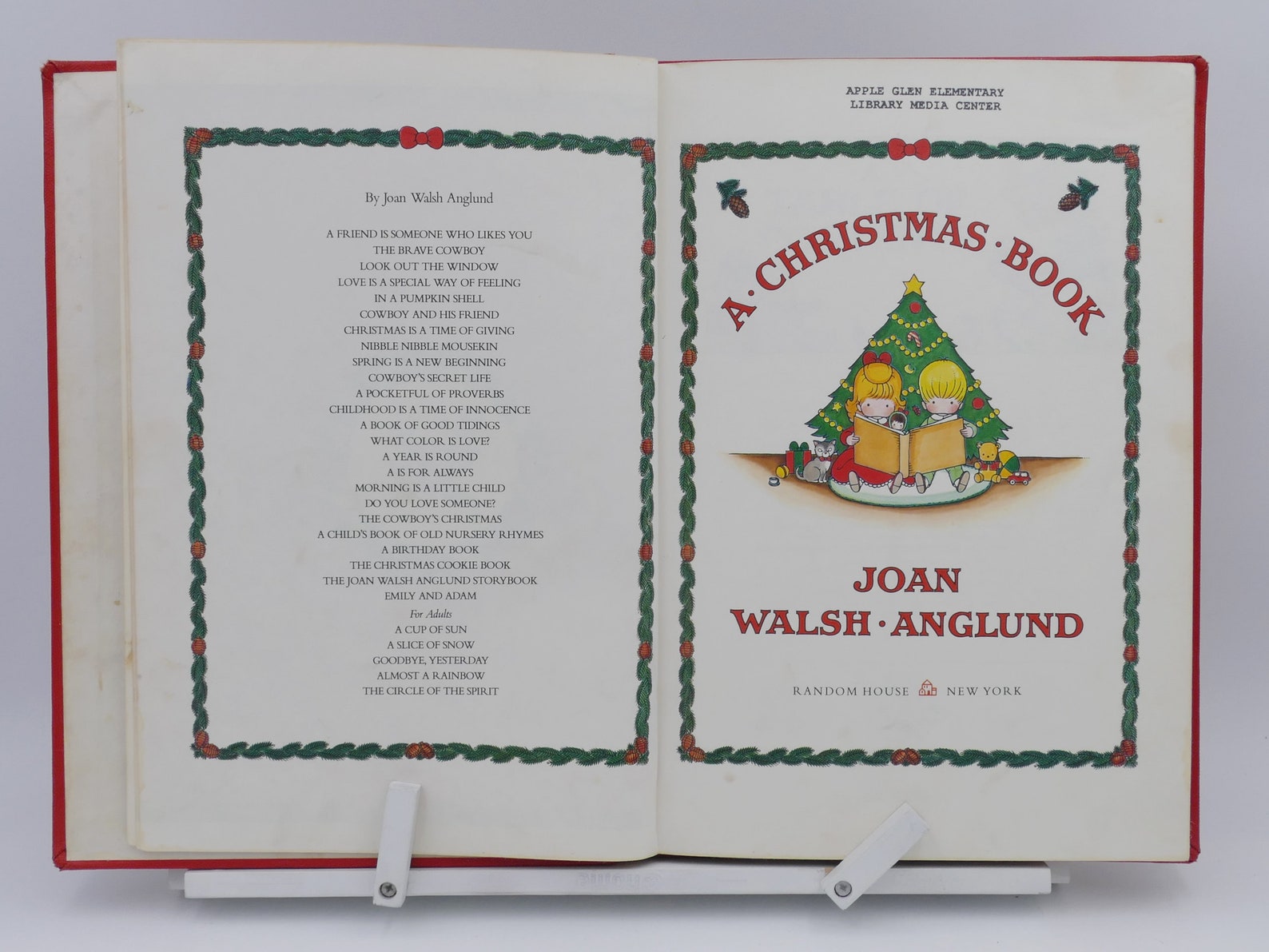 Vintage 1983 A Christmas Book Joan Walsh Anglund - Etsy