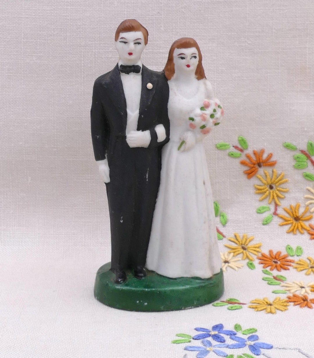 Vintage Ceramic Wedding Cake Topper Bride Groom Cake Topper Cake Décor ...