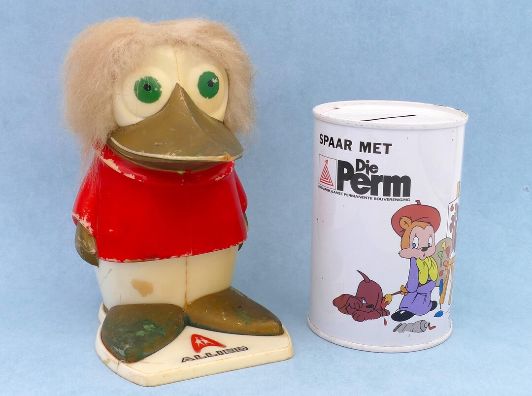 Pair of Vintage Promotional Piggy Banks Money Boxes Coin Banks Savings ...