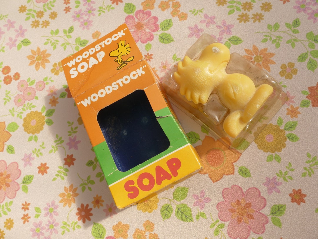 Vintage 1960's Woodstock Charlie Brown Soap Figurine Original Box ...