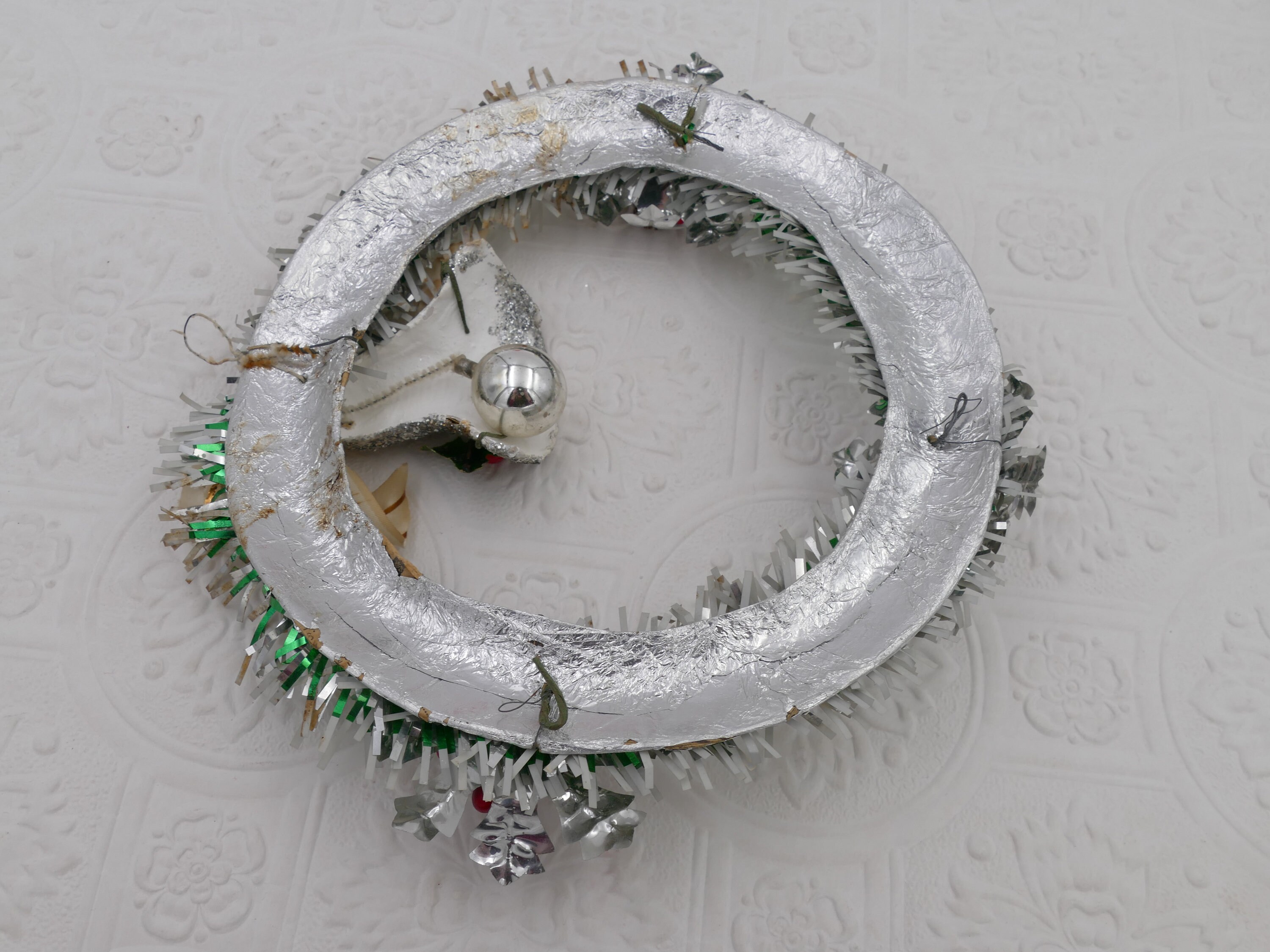 Vintage Mid-century Christmas Atomic Foil Wreath Decoration - Etsy