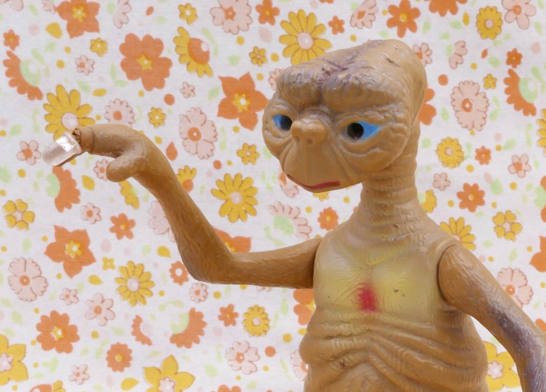 E.T. Extra Terrestrial 1980's Vintage Rubber Figurine - Etsy