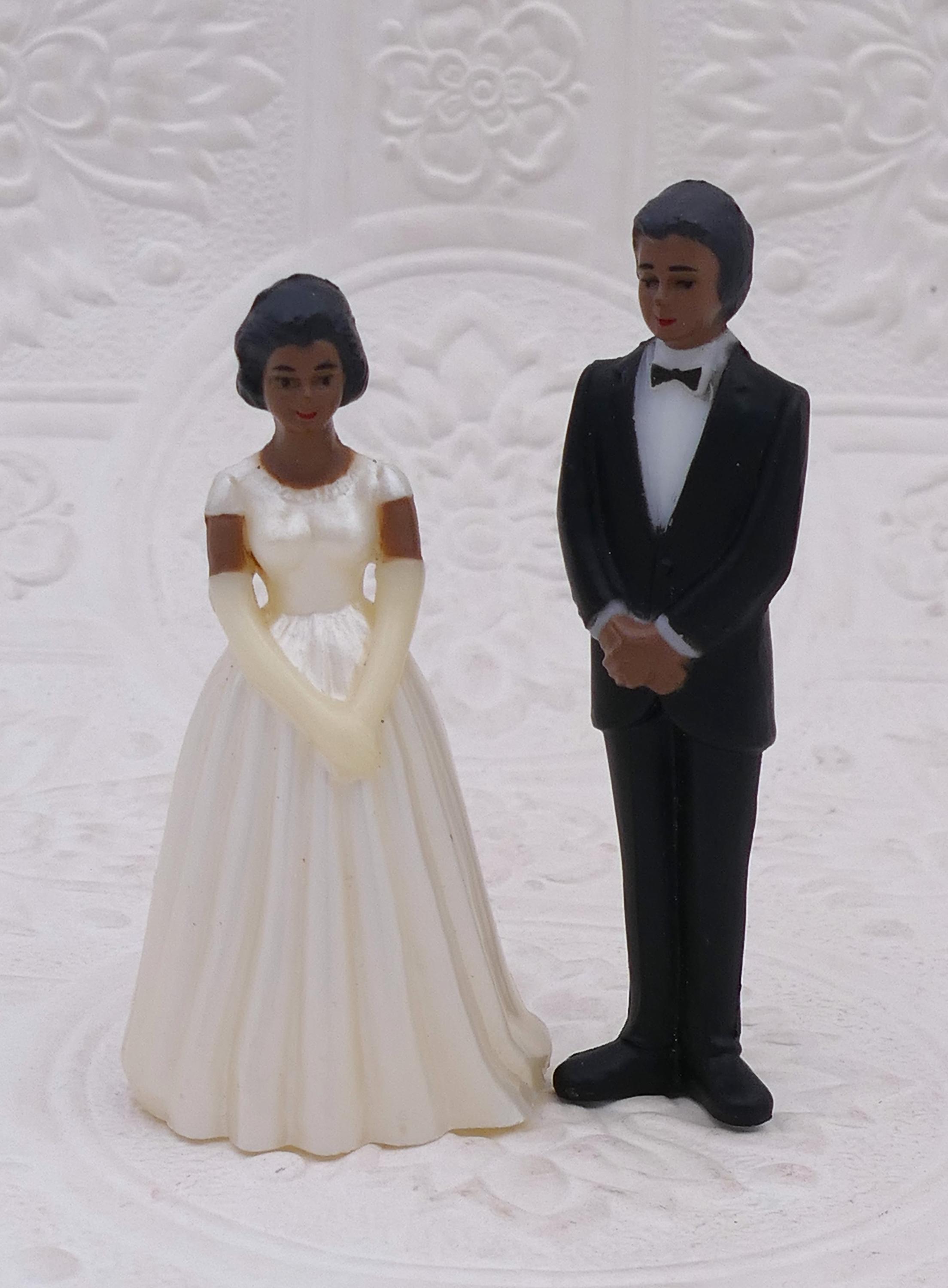 Vintage Plastic Wedding Cake Topper Bride Groom Cake Topper Cake Décor ...
