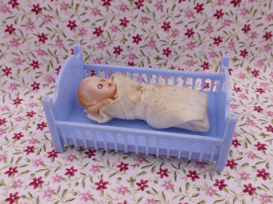 Vintage 1950's Reliable Toy Baby Cot PLUS Hong Kong Baby Doll - Etsy