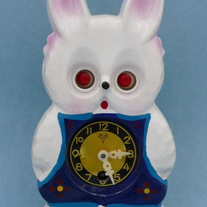 Vintage 1960's Mi-ken Wind-up Moving Eyes Pendulum Bunny Clock - Etsy