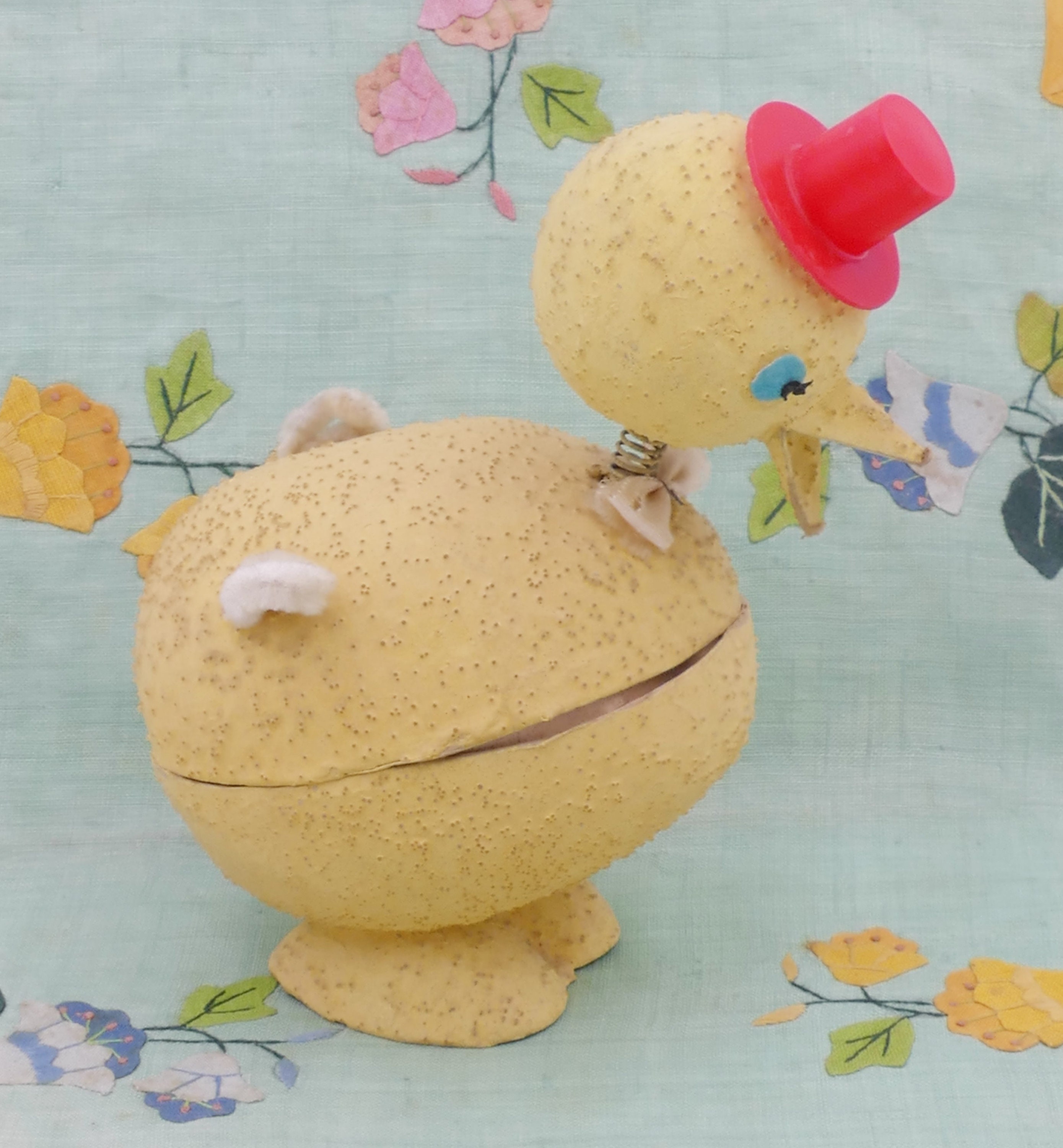 Mid-century 1940's Easter Bobblehead Nodder Top Hat Chick Candy ...