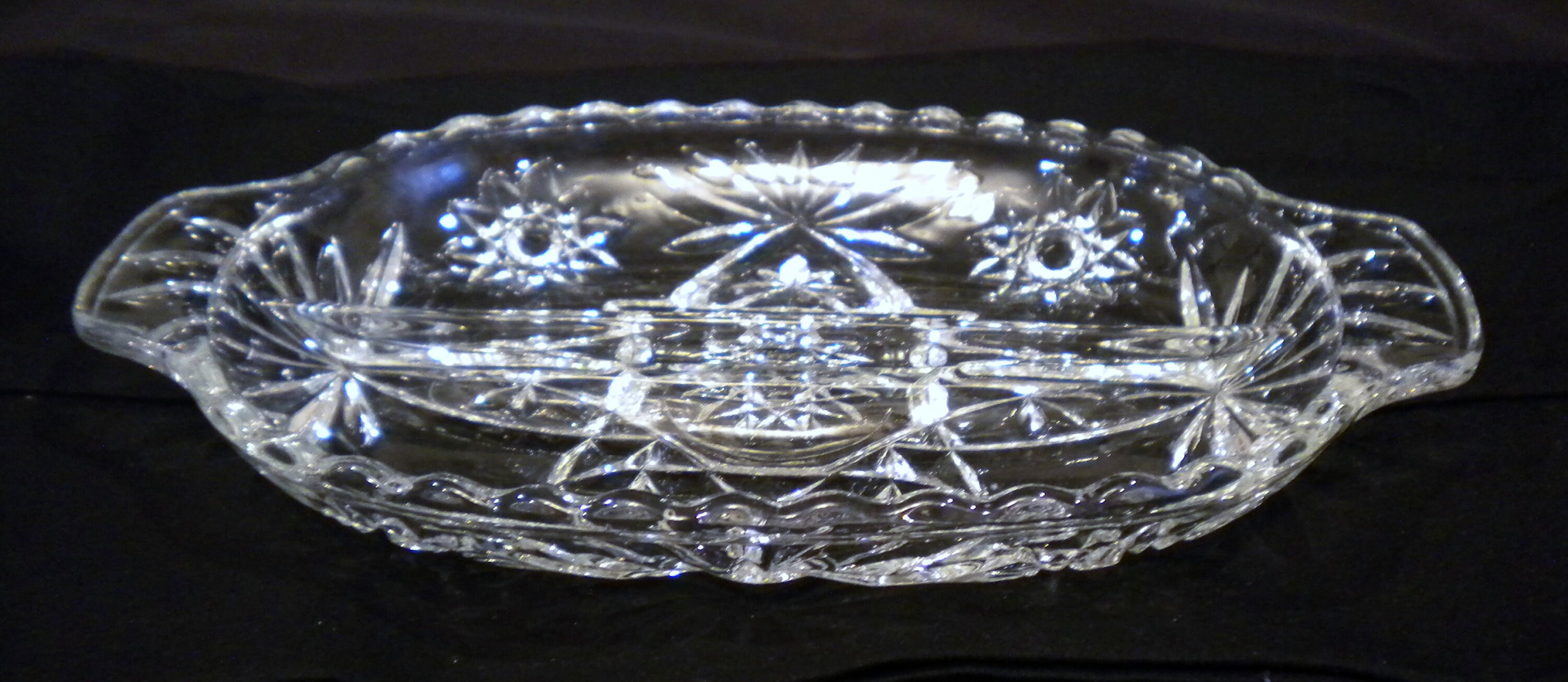 Anchor Hocking Early American Prescut EAPC Oval Handled Divided Relish ...