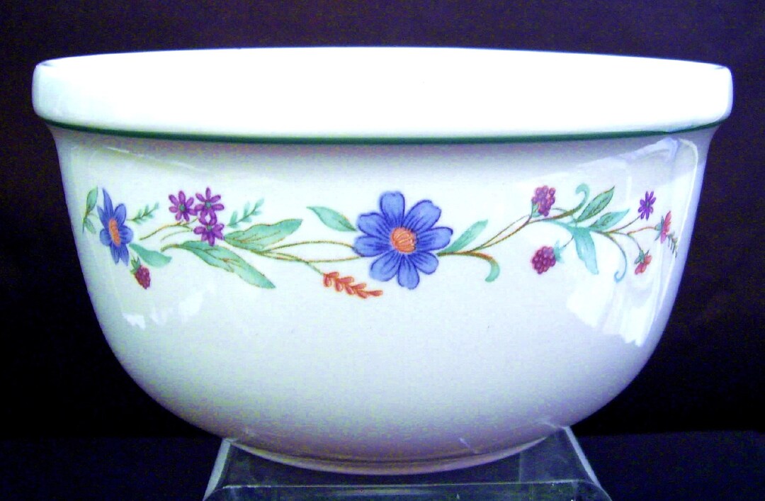 Perfect ONEIDA Ava Porcelain Floral Mixing BOWL 7 X 3.75h free Shipping ...