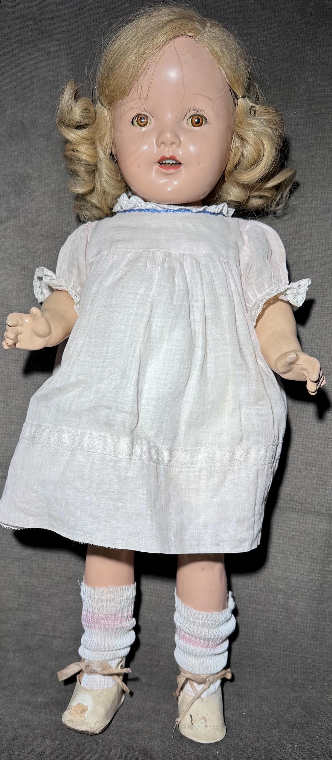 Vintage Shirley Temple All Composition 20" Doll 2 Dimples Brown Tin ...