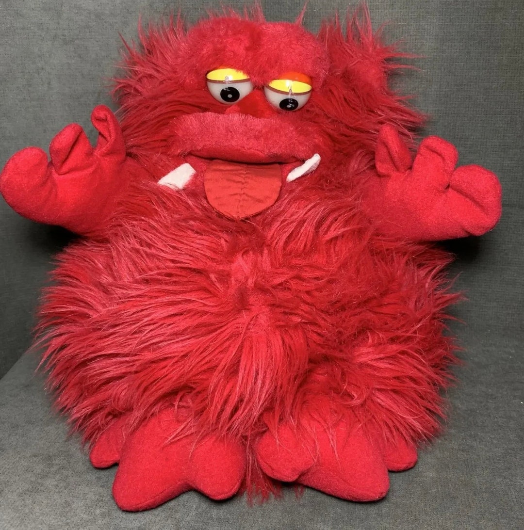 Vintage 1987 Furble Hand Puppet Red RAZ Monster Stuffed Plush Glow Eyes ...