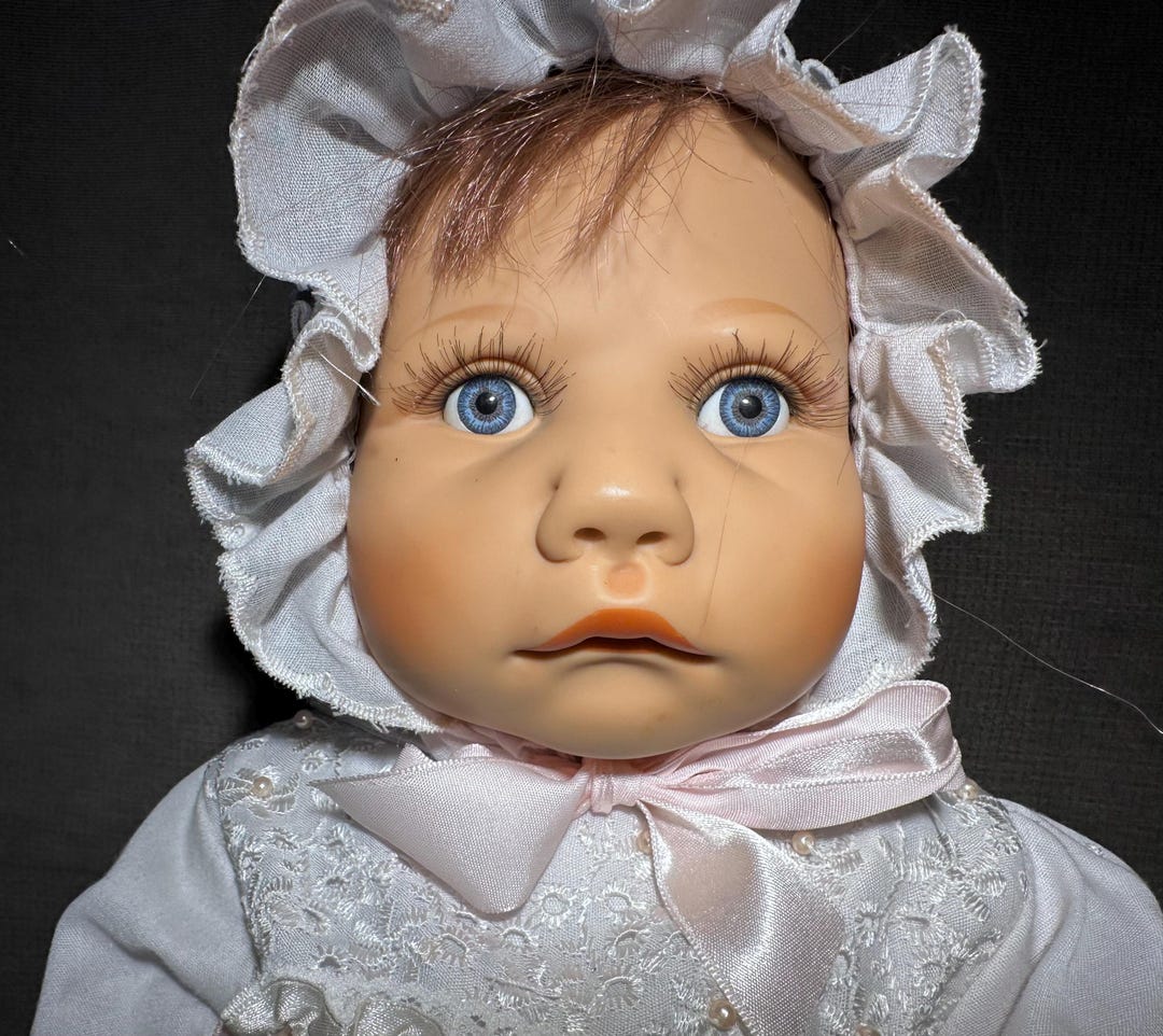 Adorable AEL Baby Girl Doll Brown Hair Blue Eyes 2004 Christiana Moos ...