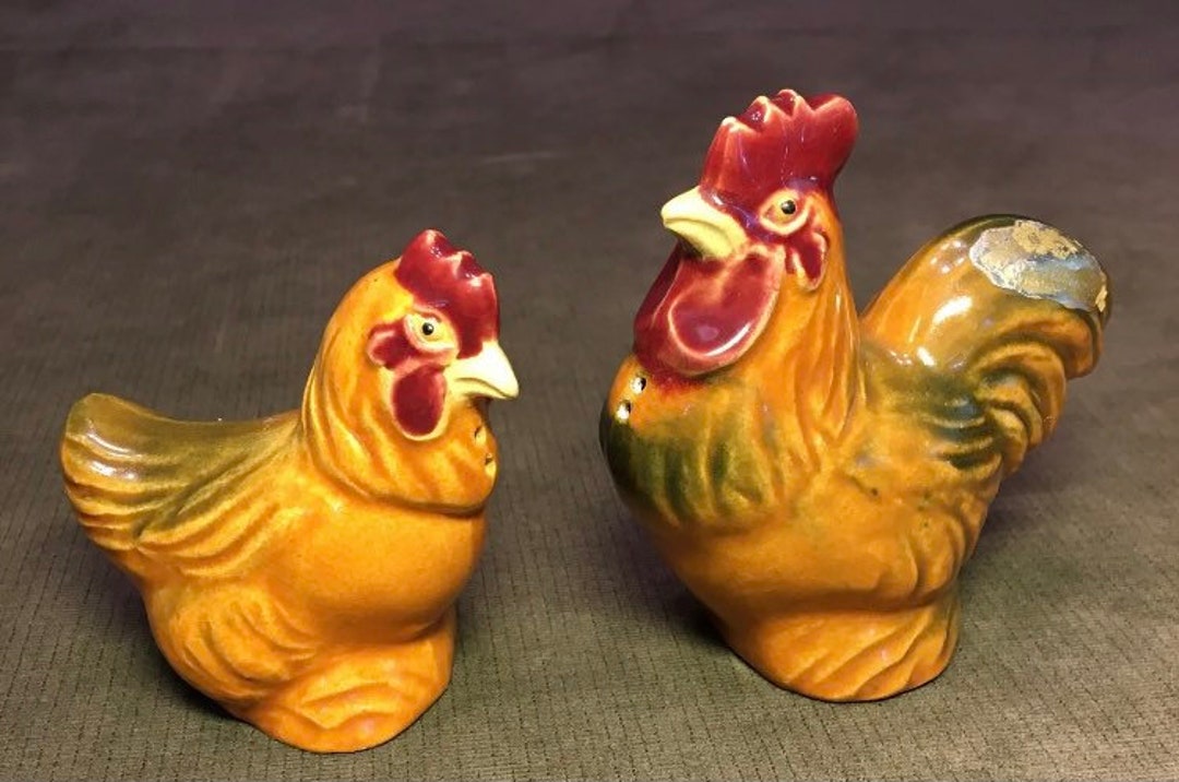 Rosemeade Pottery Wahpeton North Dakota Roosters Salt & Pepper Shakers ...