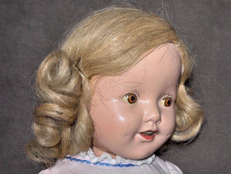 Vintage Shirley Temple All Composition 20" Doll 2 Dimples Brown Tin ...