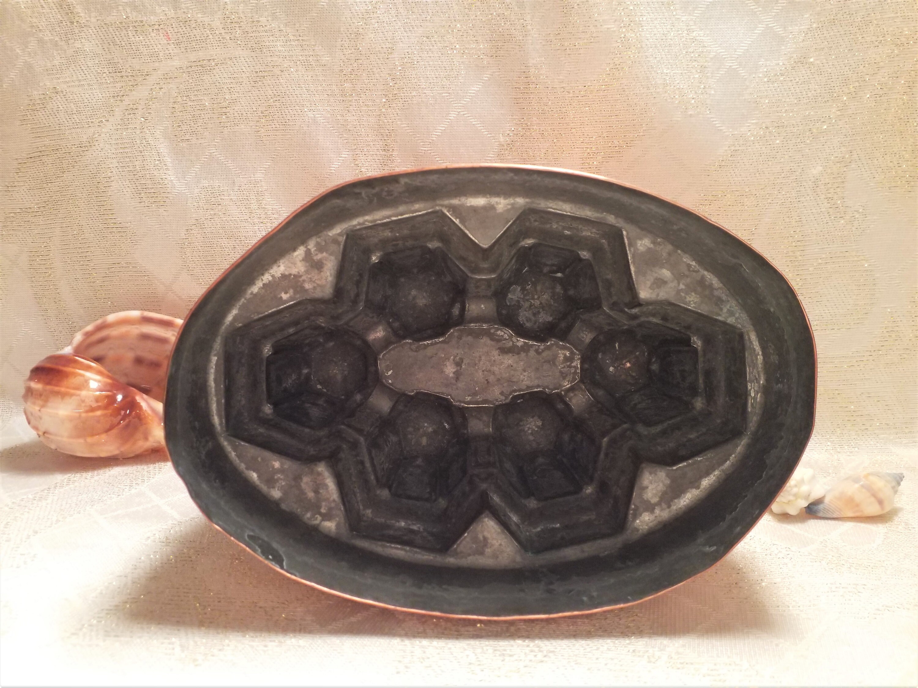 Antique Copper Mold Tin Lined Gothic Design Large Oval Shape Copper ...