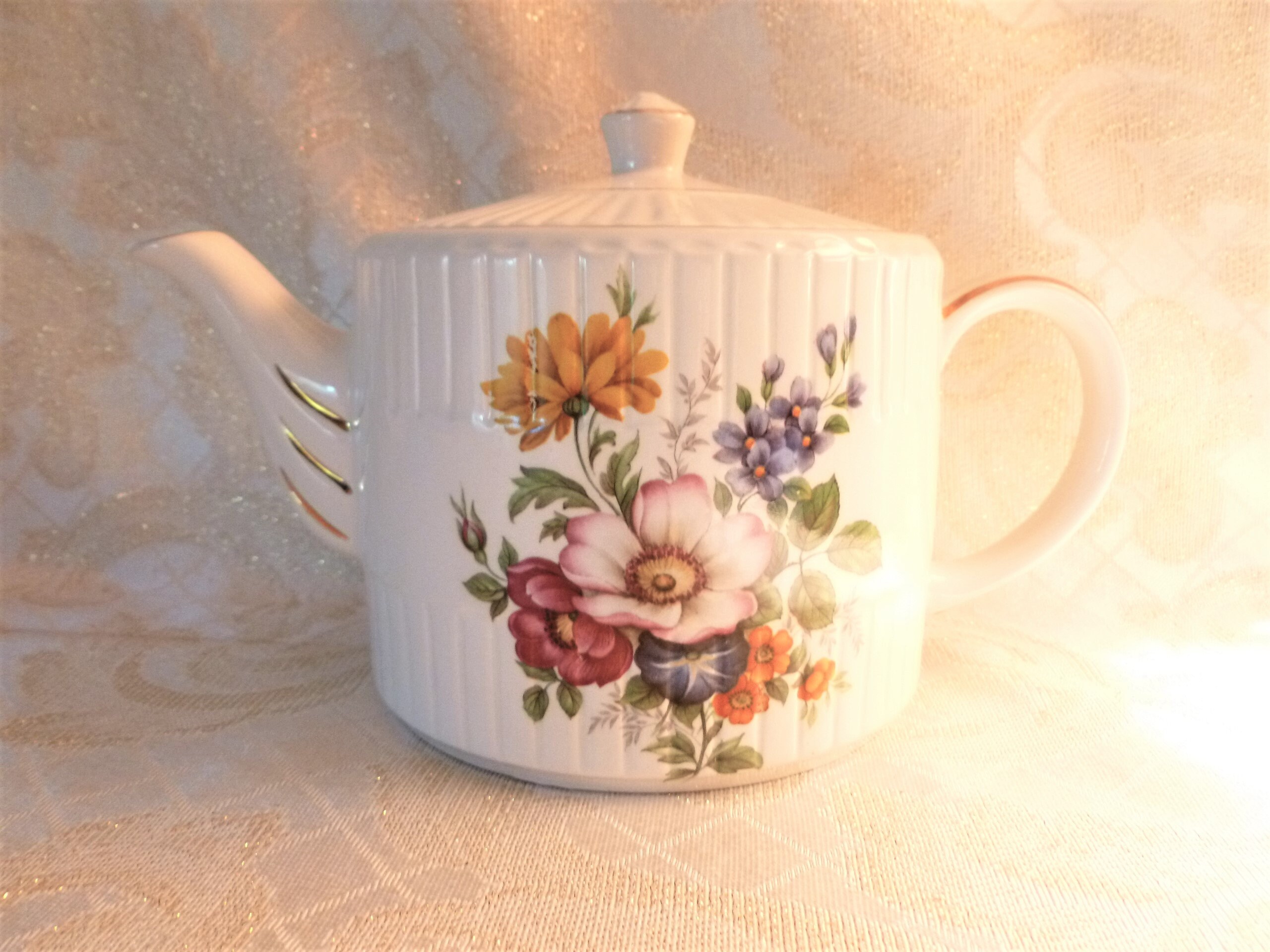Ellgreave England Beautiful Vintage Teapot With Lid Exceptional Floral ...